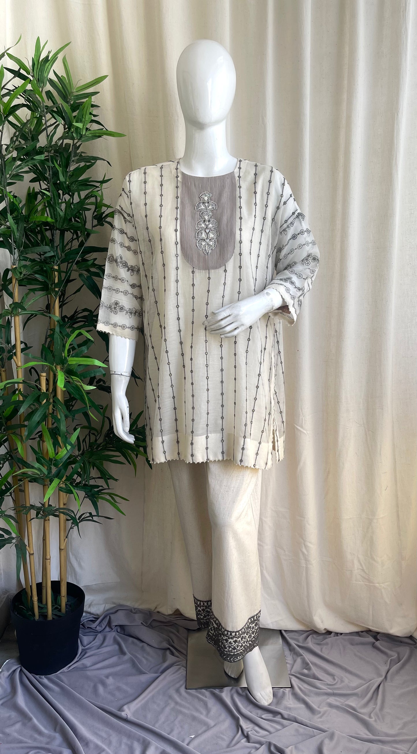 Noor Gul Kaftan Set – BRIJ | Mehak Apparel